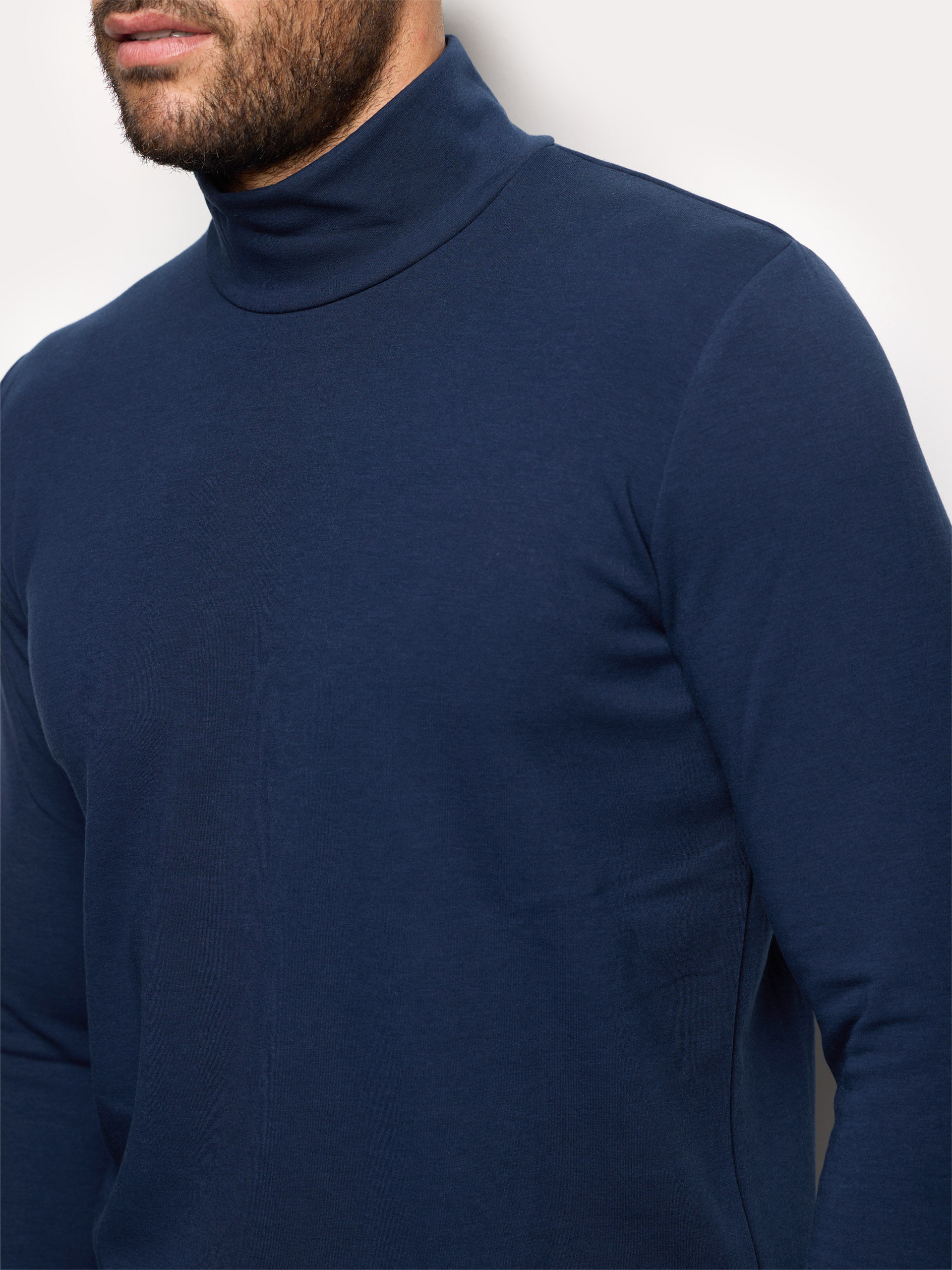 Long-sleeve mock-neck thermal top in TENCEL™ Modal and Viscose Ultra ...